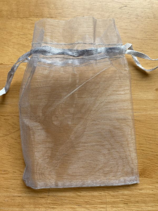 How to make a scentwork starter kit (without a mouse!)